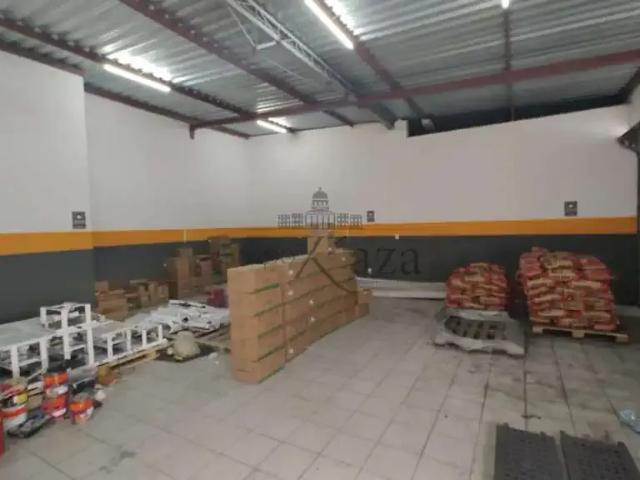 Casa / Sobrado Comercial para Locação em Jacareí/SP Centro