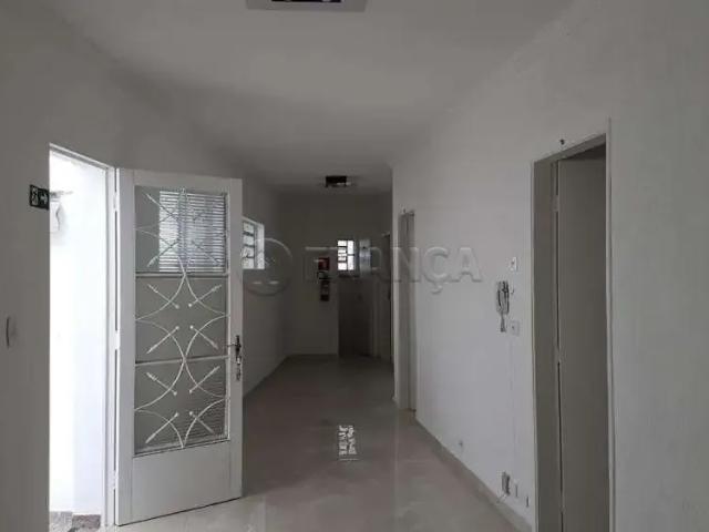 Casa / Sobrado Comercial para Locação em Jacareí/SP Centro