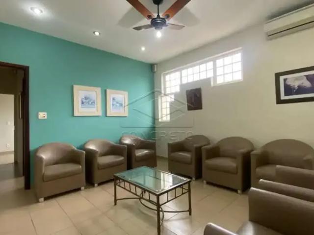 Casa / Sobrado Comercial para Locação em Jaú/SP Vila Hilst