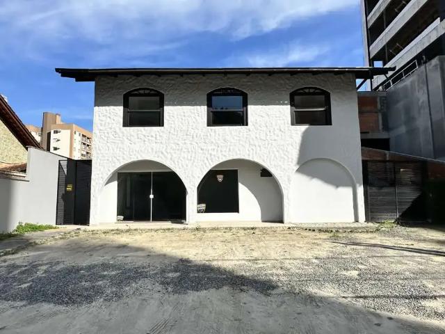 Casa / Sobrado Comercial para Locação em Joinville/SC Glória