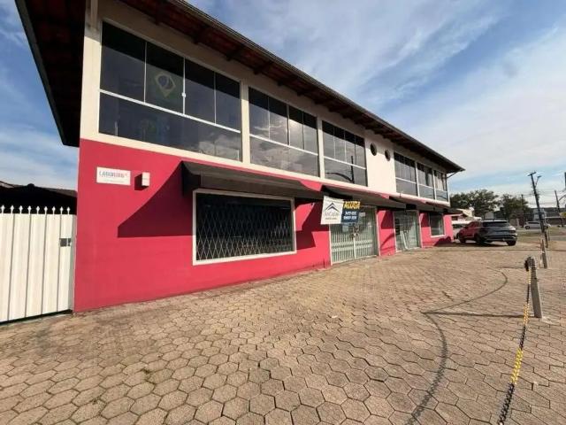 Casa / Sobrado Comercial para Locação em Joinville/SC Saguaçu