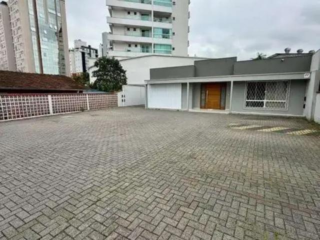Casa / Sobrado Comercial para Locação em Joinville/SC Saguaçu