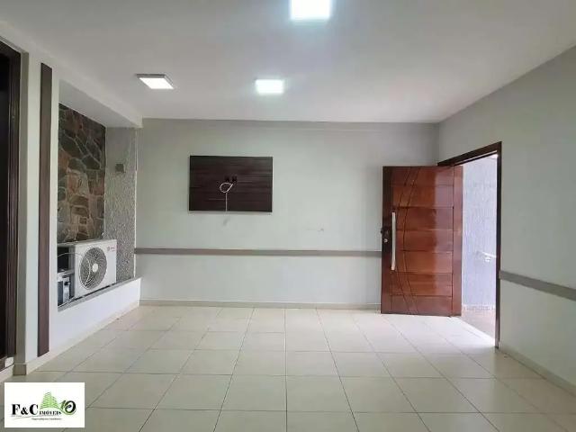 Casa / Sobrado Comercial para Locação em Limeira/SP Vila Claudia 4 Quartos