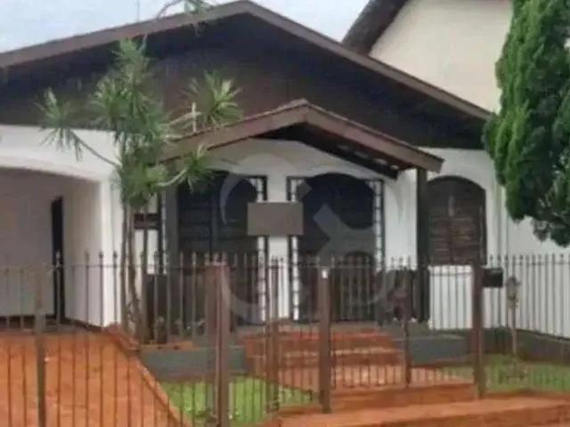 Casa / Sobrado Comercial para Locação em Londrina/PR Aurora 5 Quartos