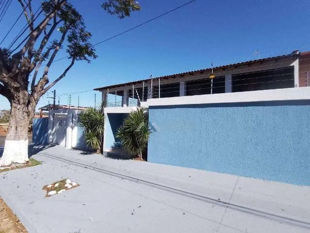 Casa / Sobrado Comercial para Locação em Londrina/PR Bancários 4 Quartos
