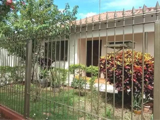 Casa / Sobrado Comercial para Locação em Londrina/PR Jardim Londrilar 4 Quartos