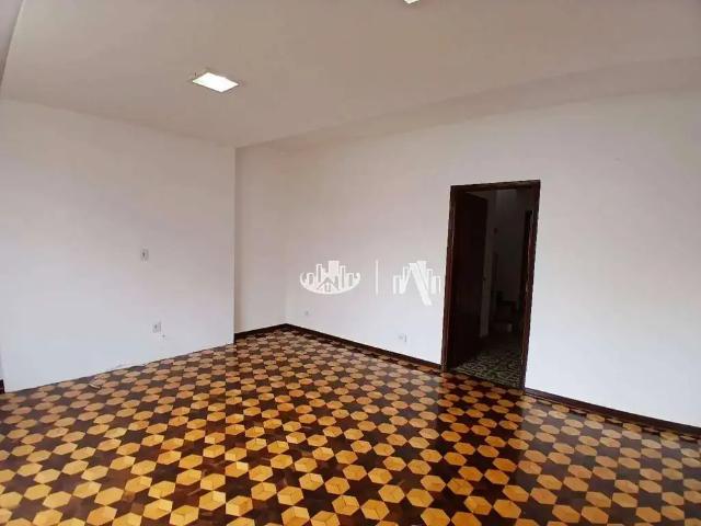 Casa / Sobrado Comercial para Locação em Londrina/PR Jardim Londrilar 4 Quartos