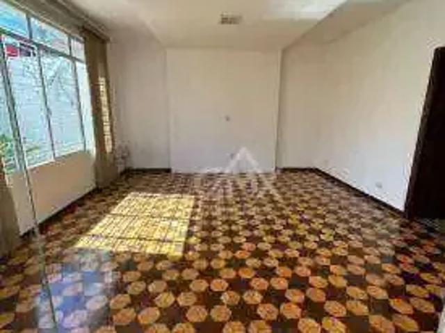 Casa / Sobrado Comercial para Locação em Londrina/PR Jardim Londrilar 4 Quartos