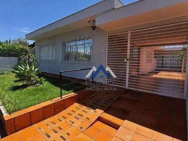 Casa / Sobrado Comercial para Locação em Londrina/PR Petrópolis 4 Quartos