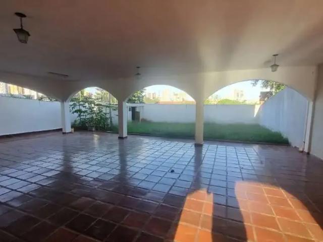 Casa / Sobrado Comercial para Locação em Londrina/PR Quebec