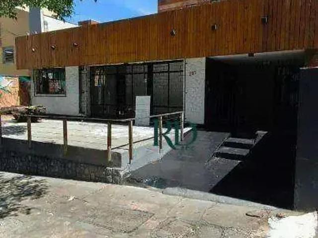 Casa / Sobrado Comercial para Locação em Londrina/PR Vila Larsen 1 4 Quartos