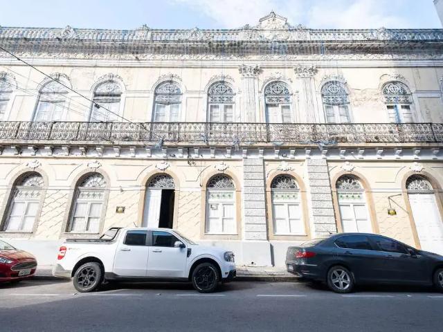 Casa / Sobrado Comercial para Locação em Pelotas/RS Centro