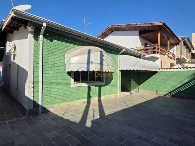 Casa / Sobrado Comercial para Locação em Pindamonhangaba/SP Loteamento Residencial Carangola 5 Quartos