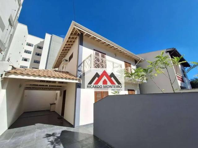 Casa / Sobrado Comercial para Locação em Pindamonhangaba/SP São Benedito 3 Quartos