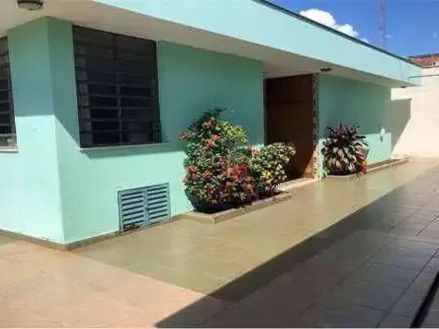 Casa / Sobrado Comercial para Locação em Piracicaba/SP Centro 4 Quartos