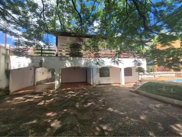 Casa / Sobrado Comercial para Locação em Piracicaba/SP Dois Córregos 6 Quartos