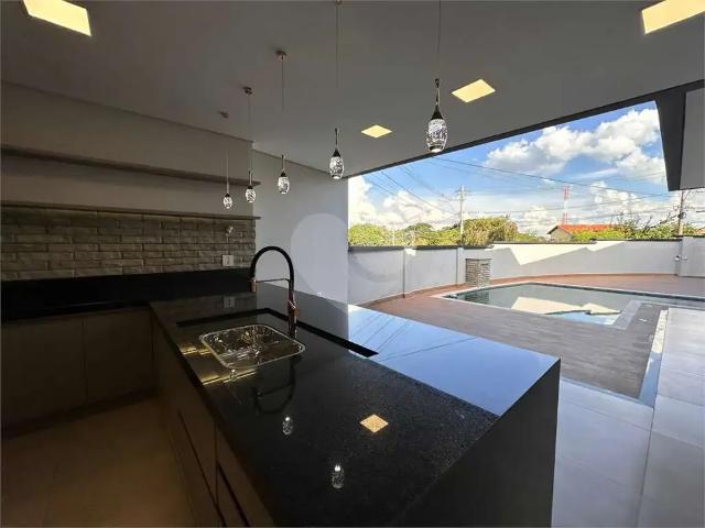 Casa / Sobrado Comercial para Locação em Piracicaba/SP Perdizes 3 Quartos