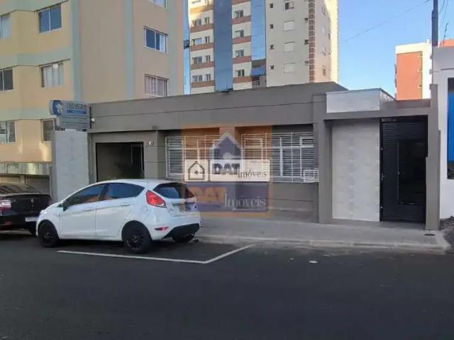 Casa / Sobrado Comercial para Locação em Ponta Grossa/PR Centro 5 Quartos