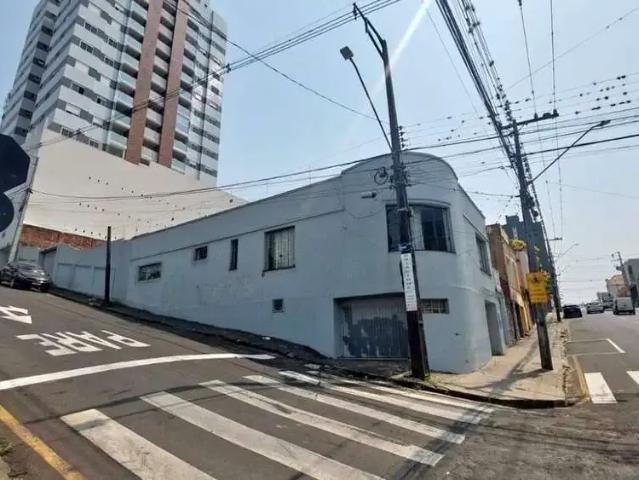 Casa / Sobrado Comercial para Locação em Ponta Grossa/PR Centro 1 Quartos