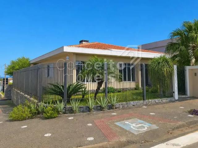 Casa / Sobrado Comercial para Locação em Ponta Grossa/PR Estrela