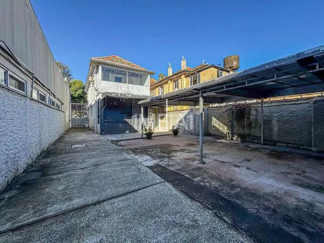 Casa / Sobrado Comercial para Locação em Porto Alegre/RS Navegantes