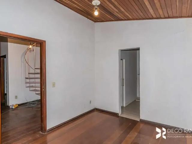 Casa / Sobrado Comercial para Locação em Porto Alegre/RS Auxiliadora