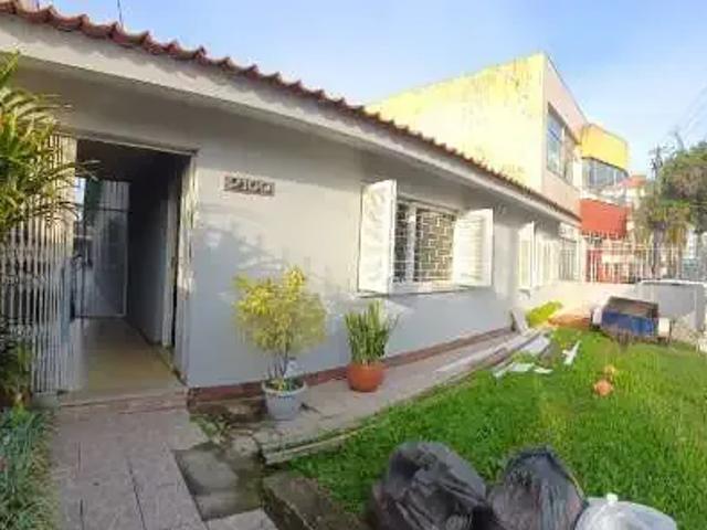 Casa / Sobrado Comercial para Locação em Porto Alegre/RS Cavalhada 4 Quartos