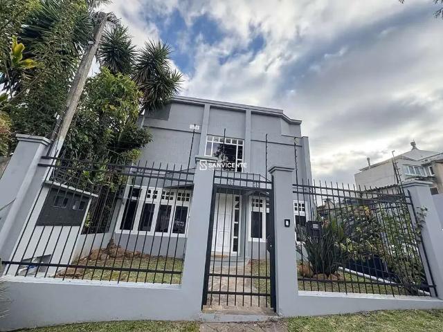 Casa / Sobrado Comercial para Locação em Porto Alegre/RS Chácara das Pedras