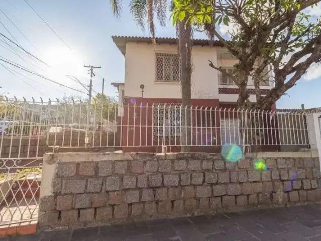 Casa / Sobrado Comercial para Locação em Porto Alegre/RS Glória 2 Quartos