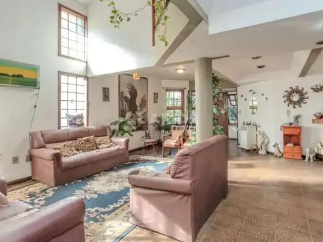 Casa / Sobrado Comercial para Locação em Porto Alegre/RS Santana 9 Quartos