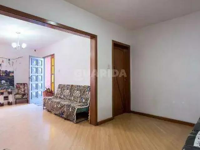 Casa / Sobrado Comercial para Locação em Porto Alegre/RS Tristeza