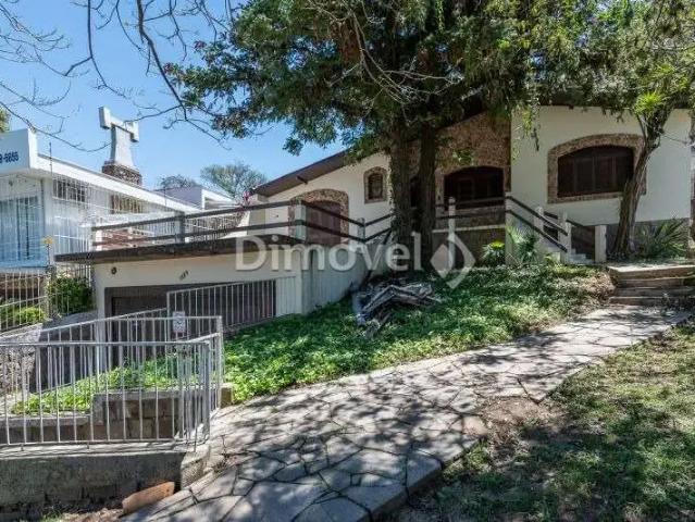 Casa / Sobrado Comercial para Locação em Porto Alegre/RS Tristeza 3 Quartos