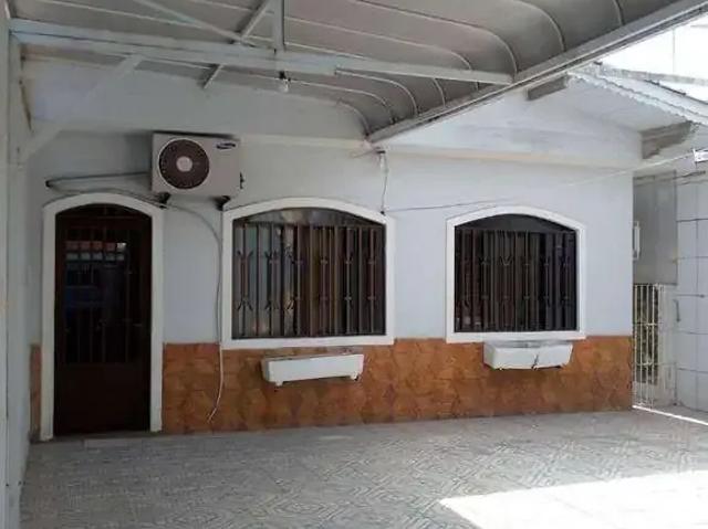 Casa / Sobrado Comercial para Locação em Praia Grande/SP Boqueirão 2 Quartos