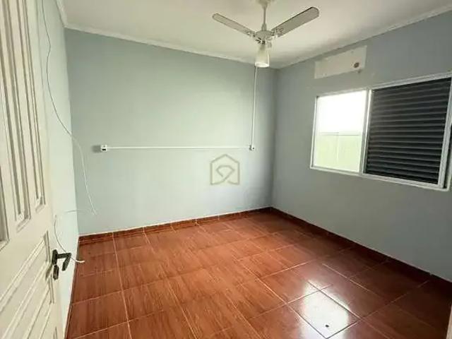 Casa / Sobrado Comercial para Locação em Praia Grande/SP Boqueirão 2 Quartos