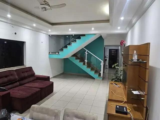 Casa / Sobrado Comercial para Locação em Praia Grande/SP Guilhermina 3 Quartos