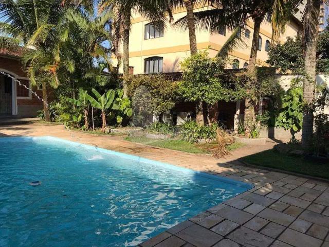Casa / Sobrado Comercial para Locação em Praia Grande/SP Vila Caiçara 4 Quartos