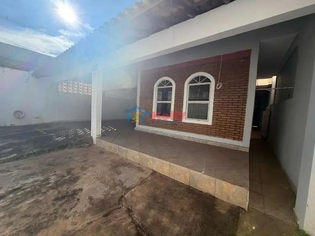 Casa / Sobrado Comercial para Locação em Presidente Prudente/SP Jardim Bongiovani 3 Quartos