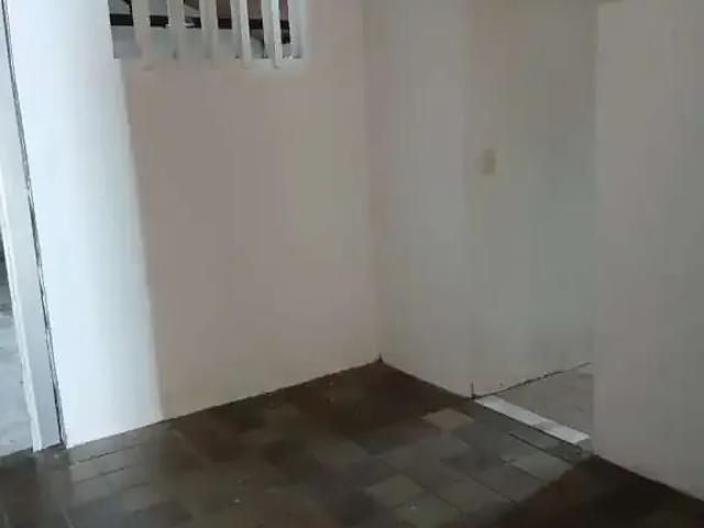 Casa / Sobrado Comercial para Locação em Recife/PE Caxangá 184 Quartos