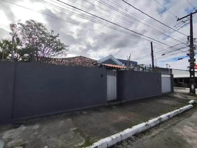 Casa / Sobrado Comercial para Locação em Recife/PE Iputinga 5 Quartos