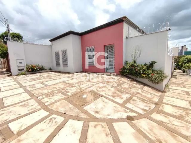 Casa / Sobrado Comercial para Locação em Ribeirão Preto/SP Centro 4 Quartos