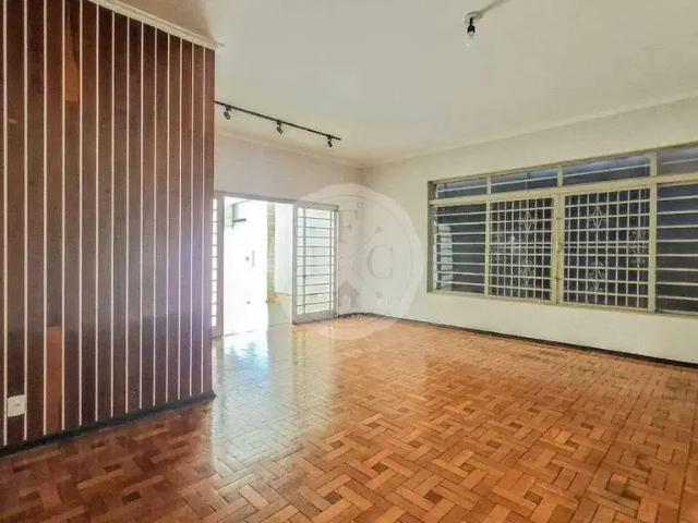 Casa / Sobrado Comercial para Locação em Ribeirão Preto/SP Jardim Sumaré 3 Quartos