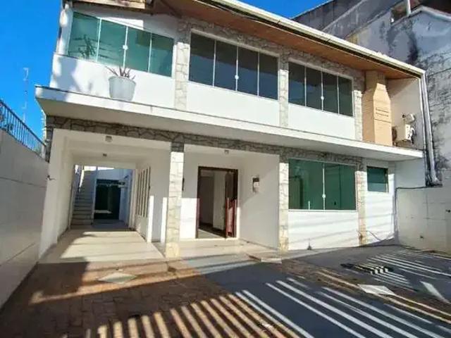 Casa / Sobrado Comercial para Locação em Rio das Ostras/RJ Costazul 6 Quartos