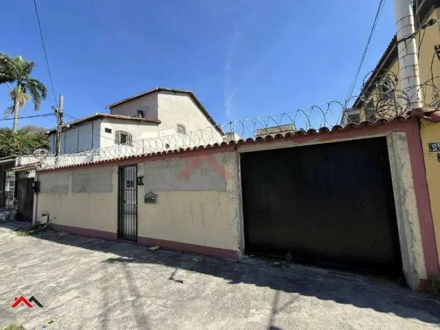 Casa / Sobrado Comercial para Locação em Rio de Janeiro/RJ Taquara 2 Quartos