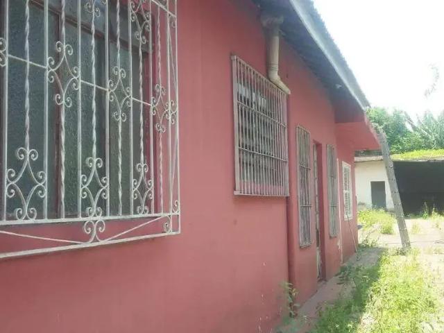 Casa / Sobrado Comercial para Locação em São Vicente/SP Centro 3 Quartos