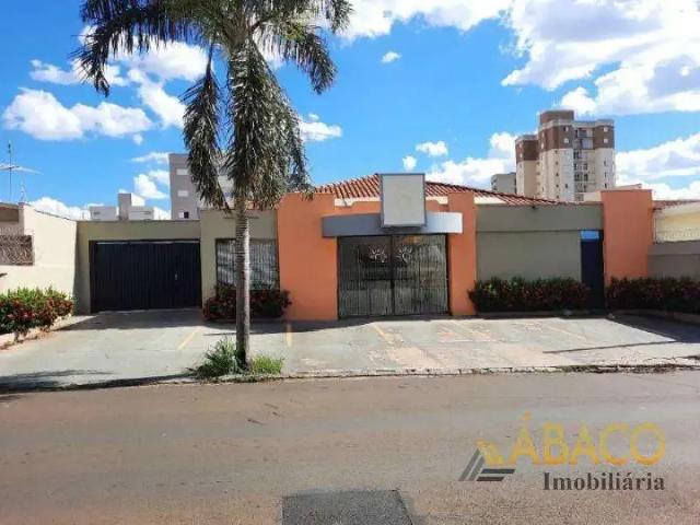 Casa / Sobrado Comercial para Locação em São Carlos/SP Centro 4 Quartos