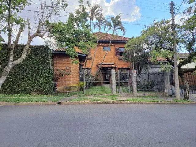 Casa / Sobrado Comercial para Locação em São Carlos/SP Estância Suíça 4 Quartos
