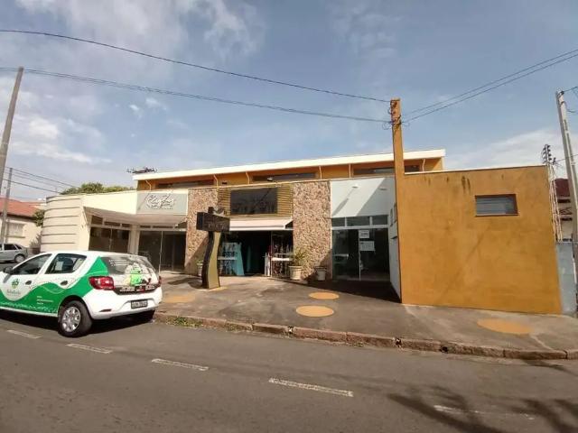 Casa / Sobrado Comercial para Locação em São João da Boa Vista/SP Centro