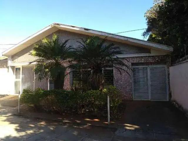 Casa / Sobrado Comercial para Locação em São José do Rio Preto/SP Santos Dumont 3 Quartos