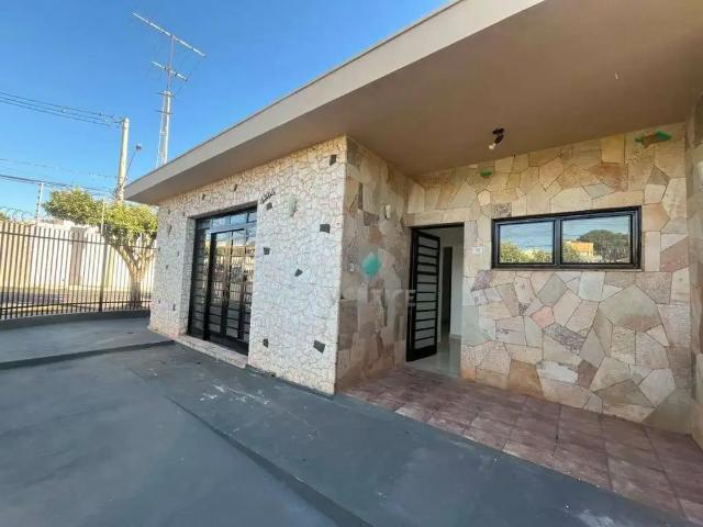 Casa / Sobrado Comercial para Locação em São José do Rio Preto/SP Vila Santa Cruz 3 Quartos
