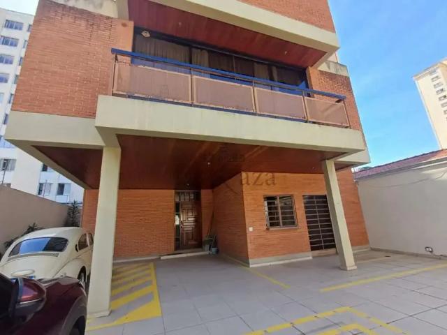 Casa / Sobrado Comercial para Locação em São José dos Campos/SP Vila Adyana 6 Quartos